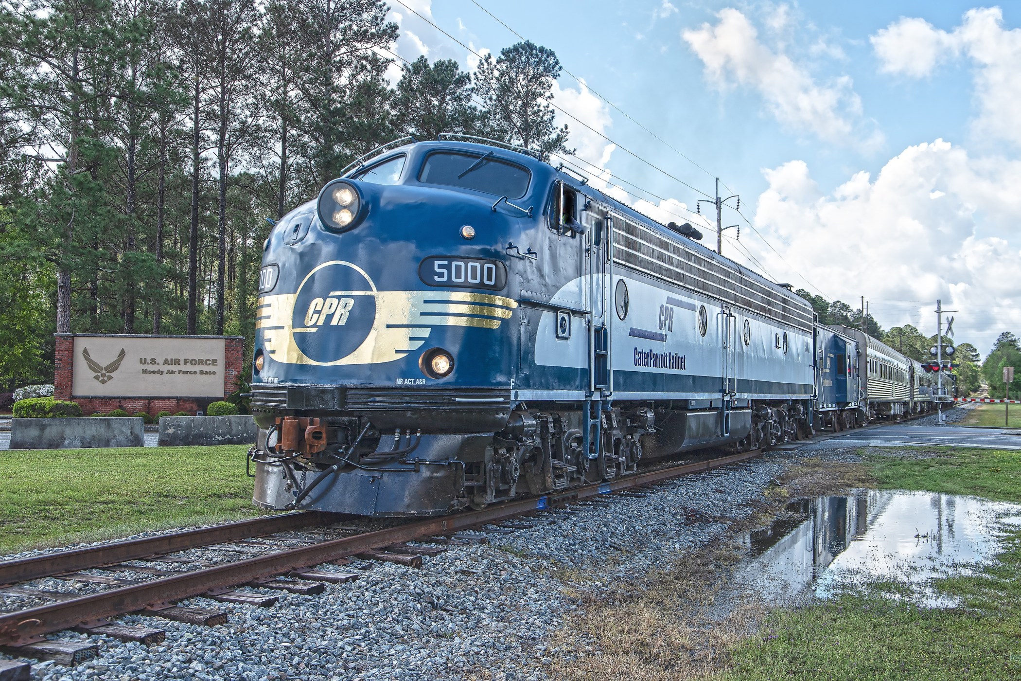 Liberty Runner Willacoochee, Georgia Train Tour | Azalea Sprinter